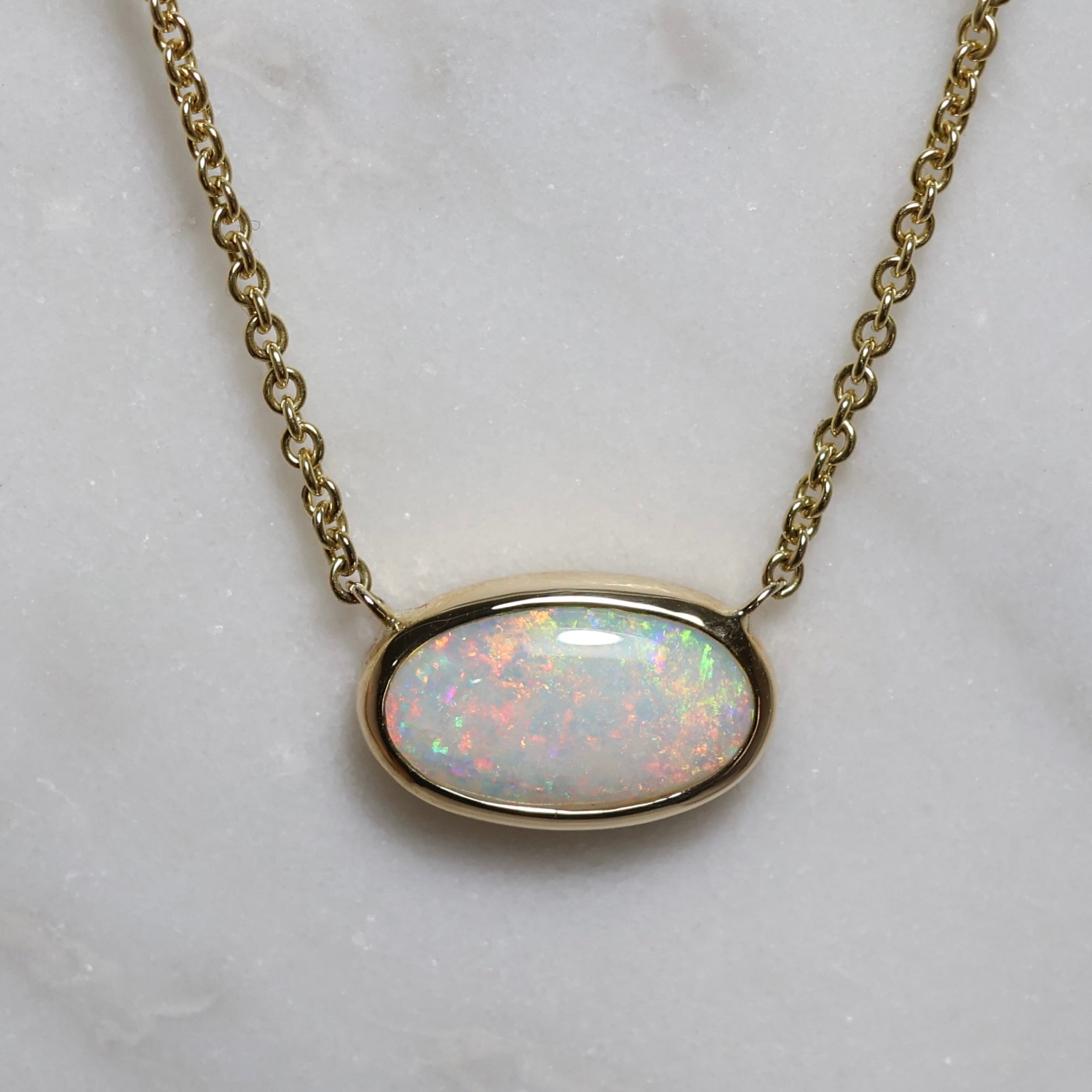 Oval Pendant With Gold Chain - 9K Yellow Gold – Opal Country
